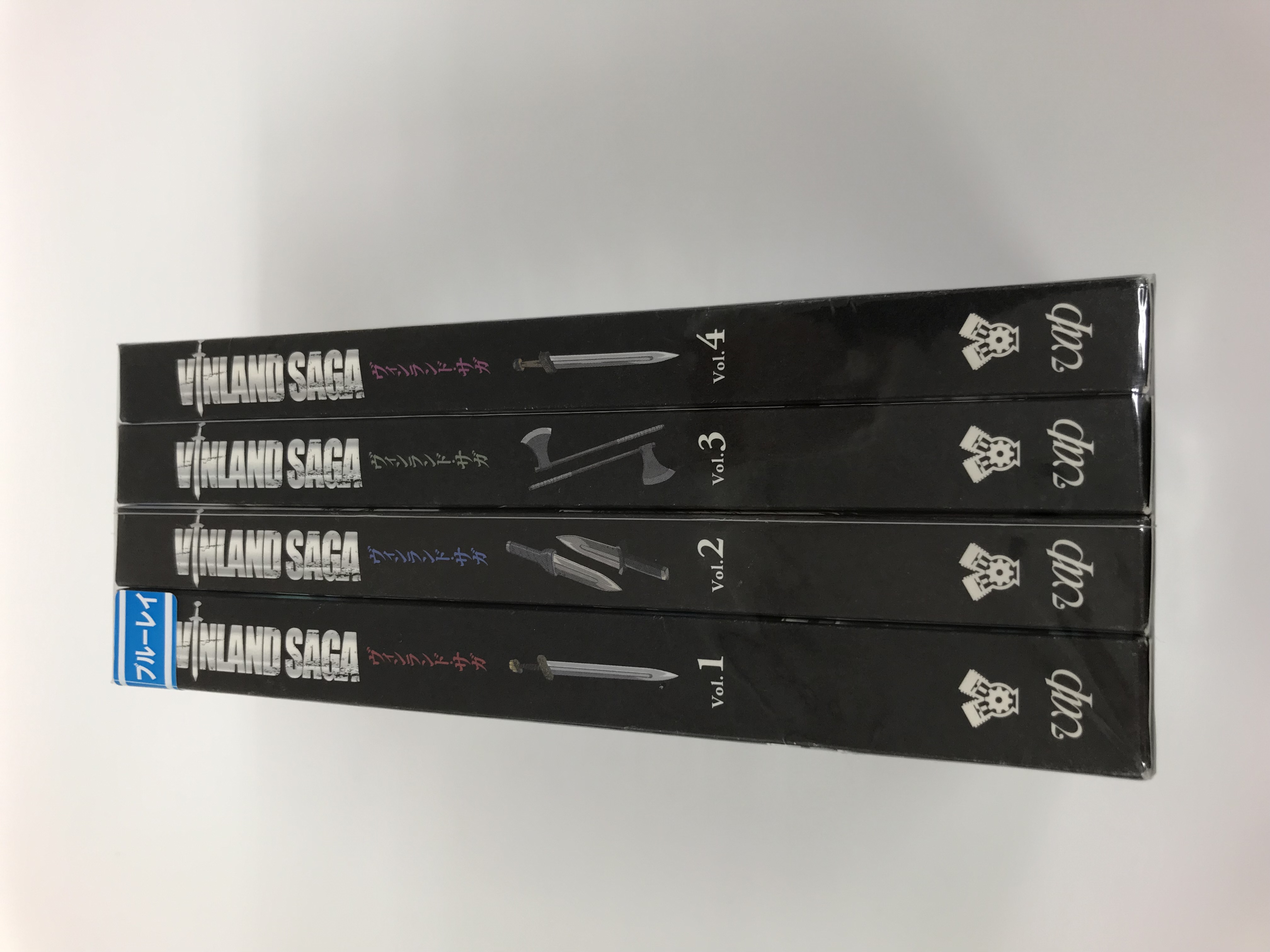 ヴィンランド・サガ Blu-ray Box 全4巻セット 【ブルーレイ】 ｳﾞｨﾝﾗﾝﾄﾞｻｶﾞﾌﾞﾙｰﾚｲﾎﾞｯｸｽｾﾞﾝ04ｶﾝｾｯﾄ 映像・音楽 ブルーレイ セット組み / アニメグッズ ...