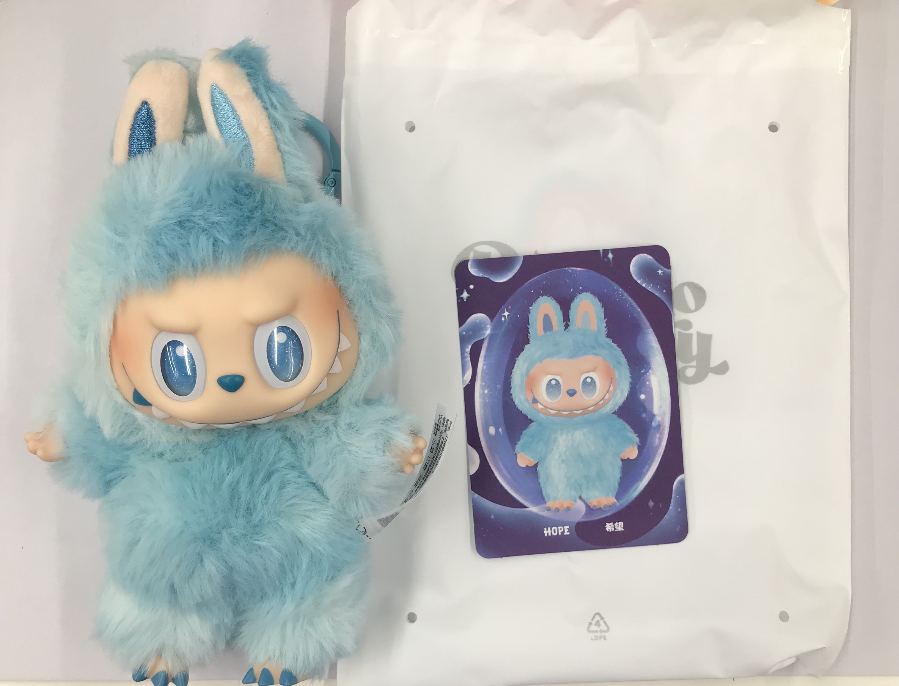 POPMART THE MONSTERS Big into Energy シリーズ ぬいぐるみペンダント LABUBU HOPE ﾎﾟｯﾌﾟ ...