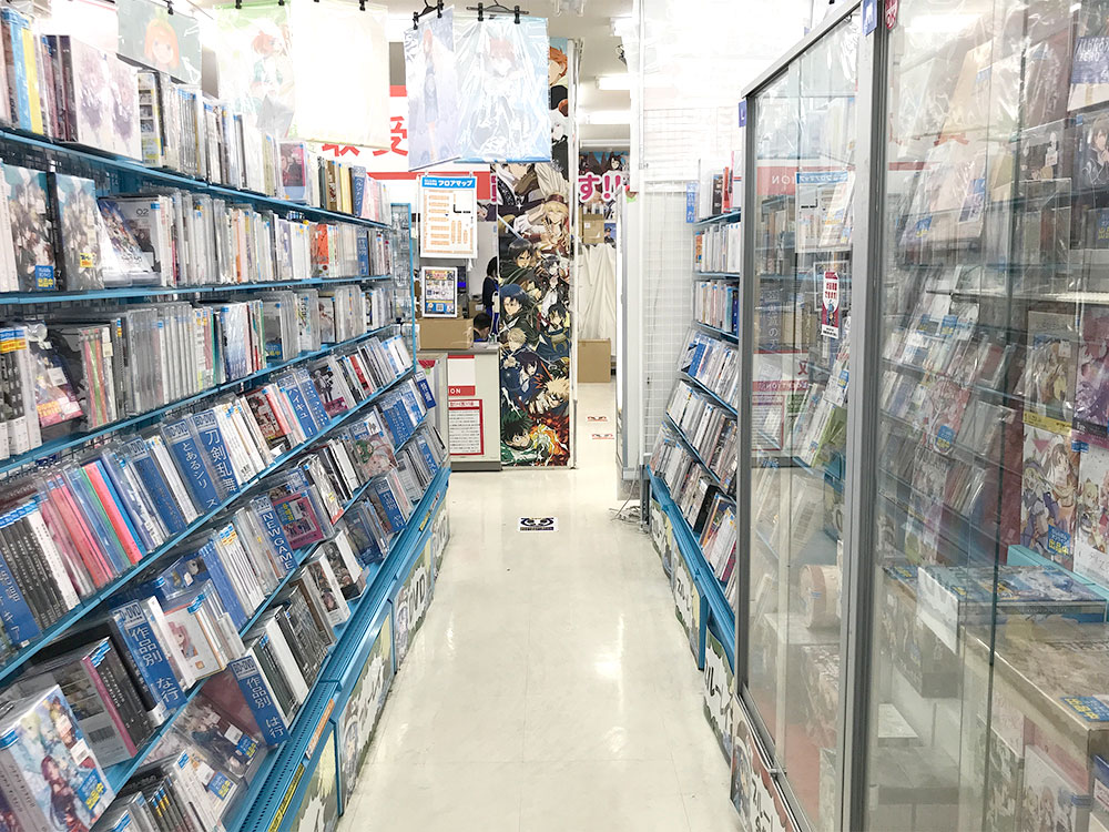 일본 오타쿠 중고굿즈샵 투어 - 2. 편 : 네이버 블로그